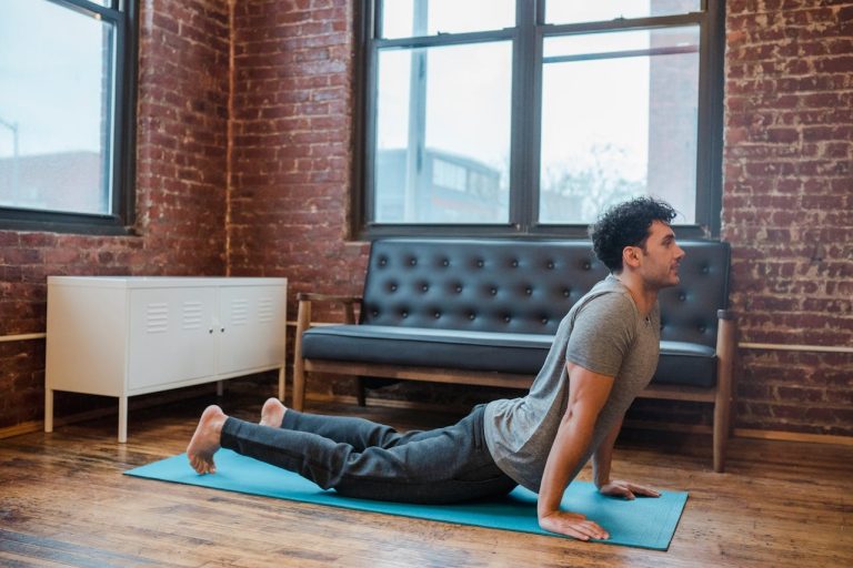 Physiotherapist's Top Stretches that Motorcycle Riders Need To Know ...